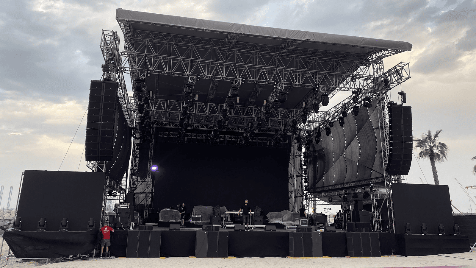 Stage Rental in Dubai, Abu Dhabi, UAE | Indoor & Outdoor Stages – MFA Event